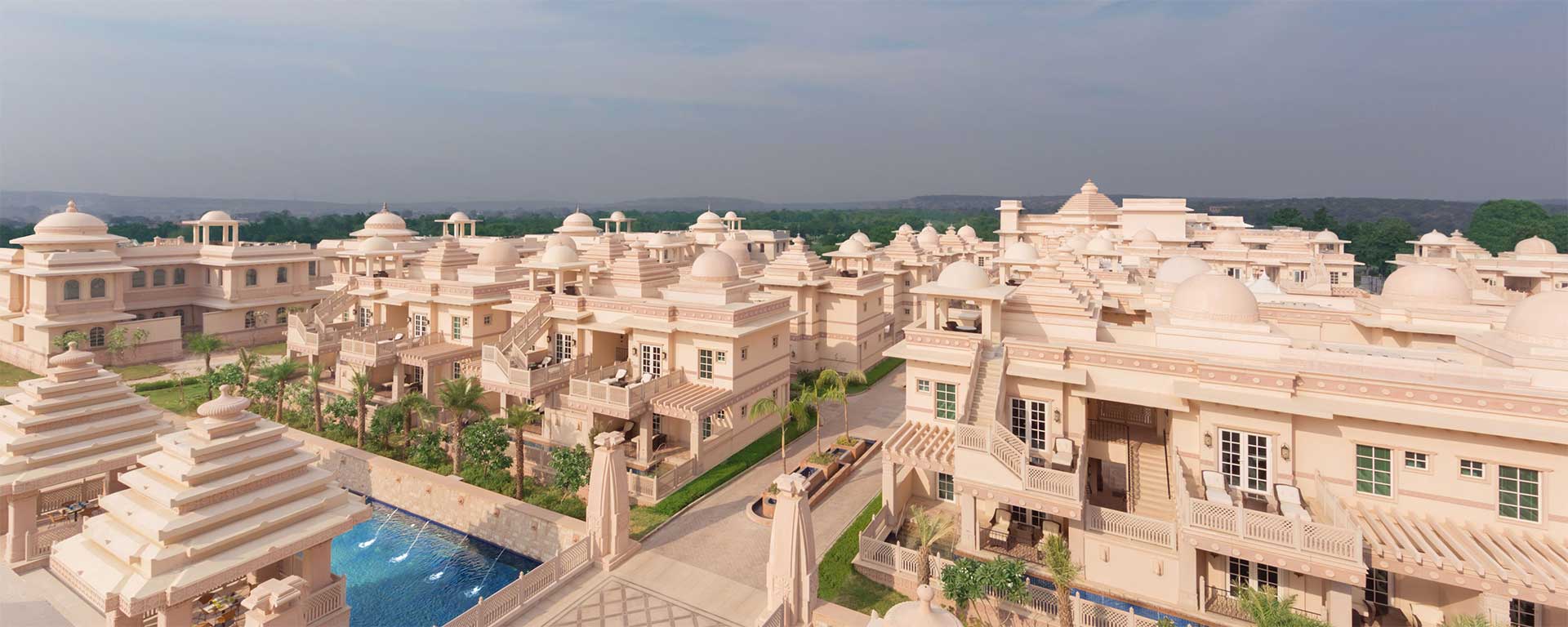 Special offer for stay in ITC Grand Bharat - Target Tours